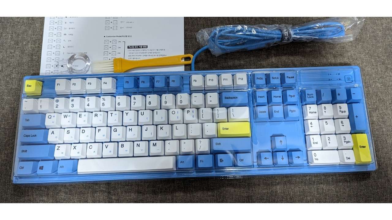 【スコスコ音】ABKO Hacker K990 V3 Skymoon レビュー。Niz Switch搭載の静電容量無接点方式キーボード。